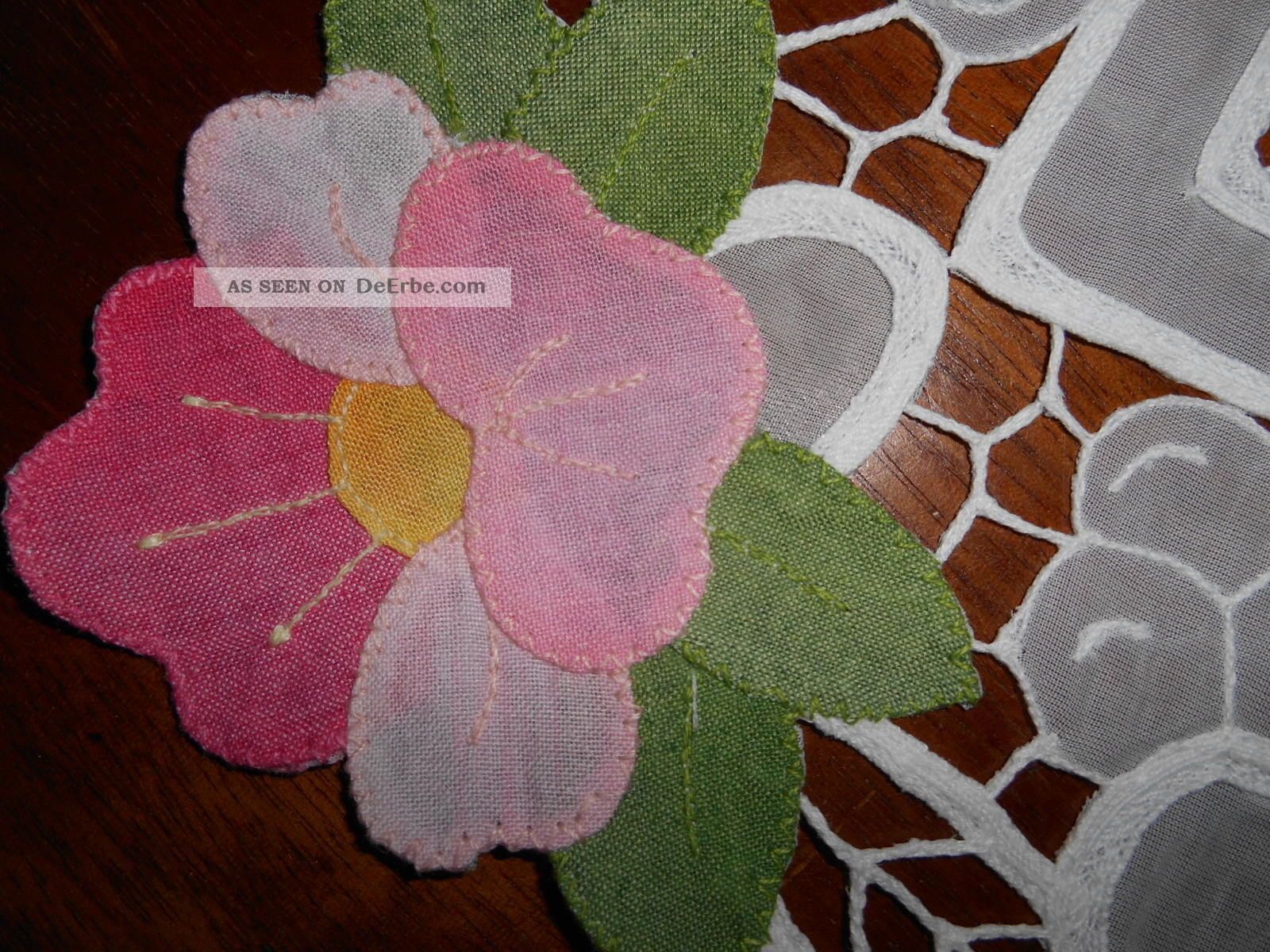 Hübsches, Kleines Deckchen - - Mit Applikationen - Bunte Blumen