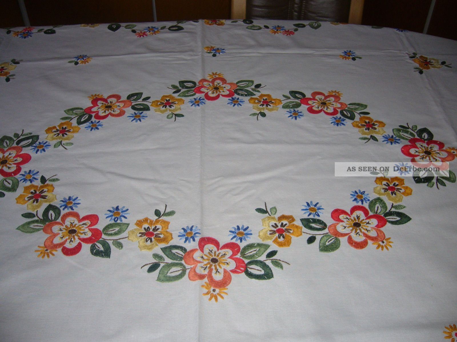 Handarbeit Tischdecke Gestickt