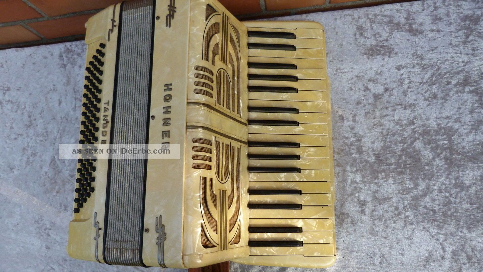 Hohner Akkordeon Tango Ii 80 Bässe Perlmutt Weiß