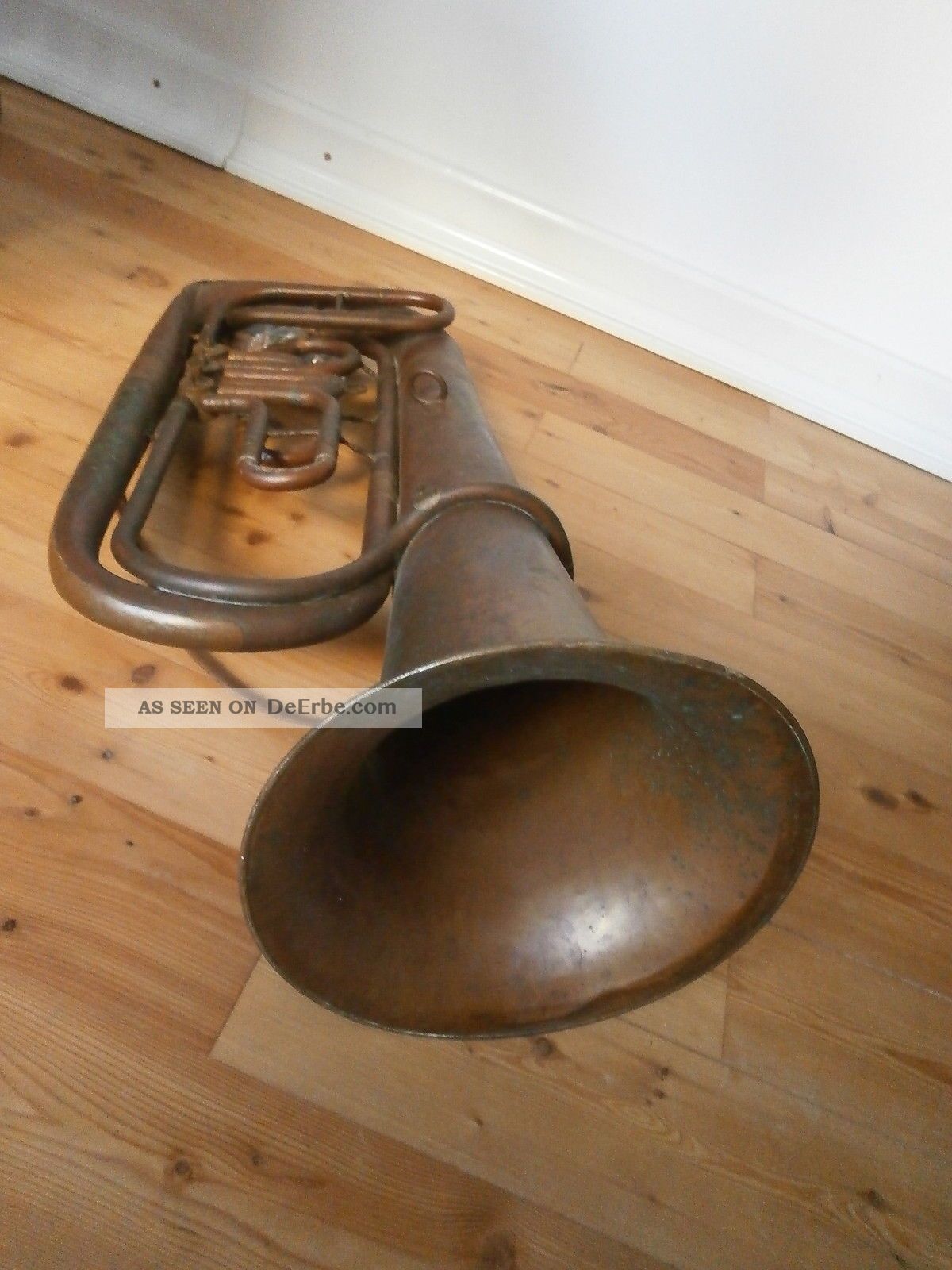 Große Tuba Mit 3 Ventilen Alt Blasinstrument Antik Metall Trompete Posaune