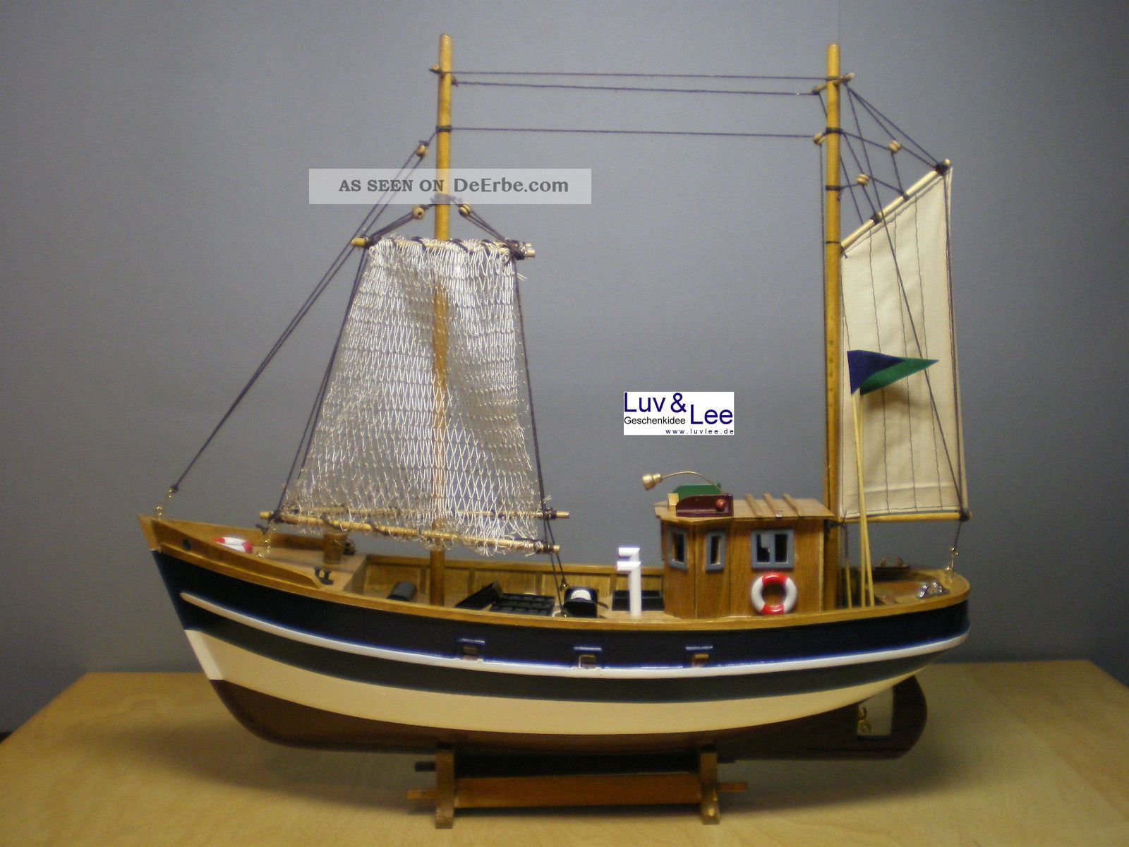 Fischerboot Standmodell, Blau/weiss/rotbraun, Mit Netz Und Segel ...