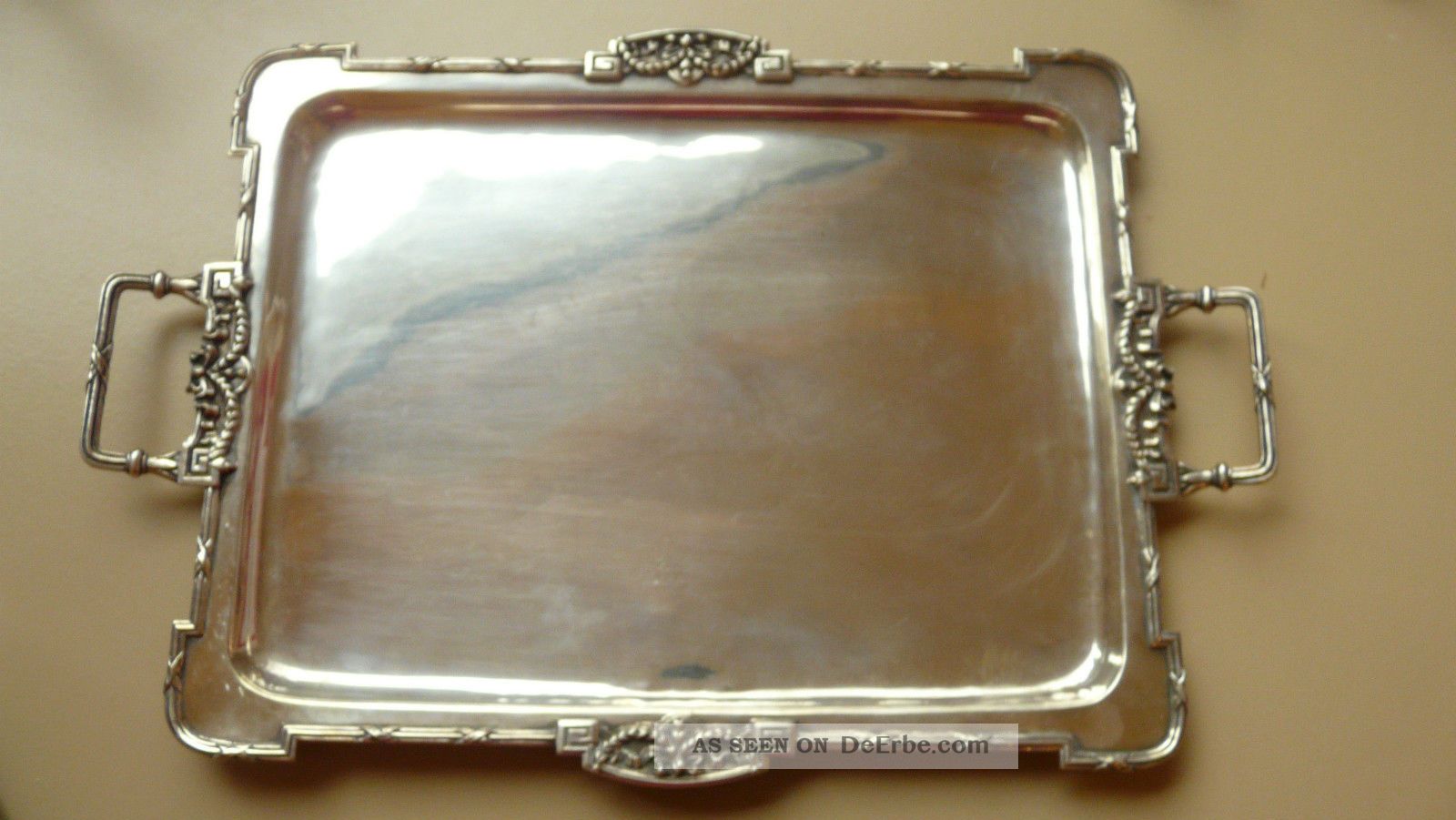 Tablett Aus Silber