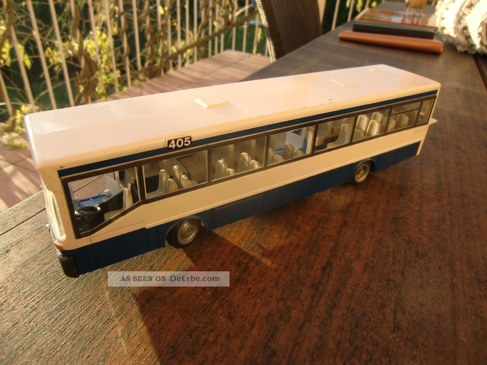 Nzg Linienbus Mercedes Benz O 405 In Weiß Blau Art. 372 1:50 Ansehen
