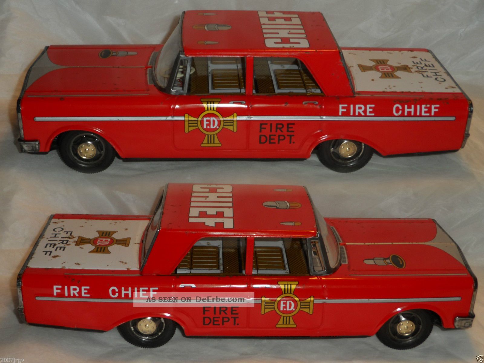 Altes Blech Ford Fire Chief Car Made In Japan Friction /sirene Top