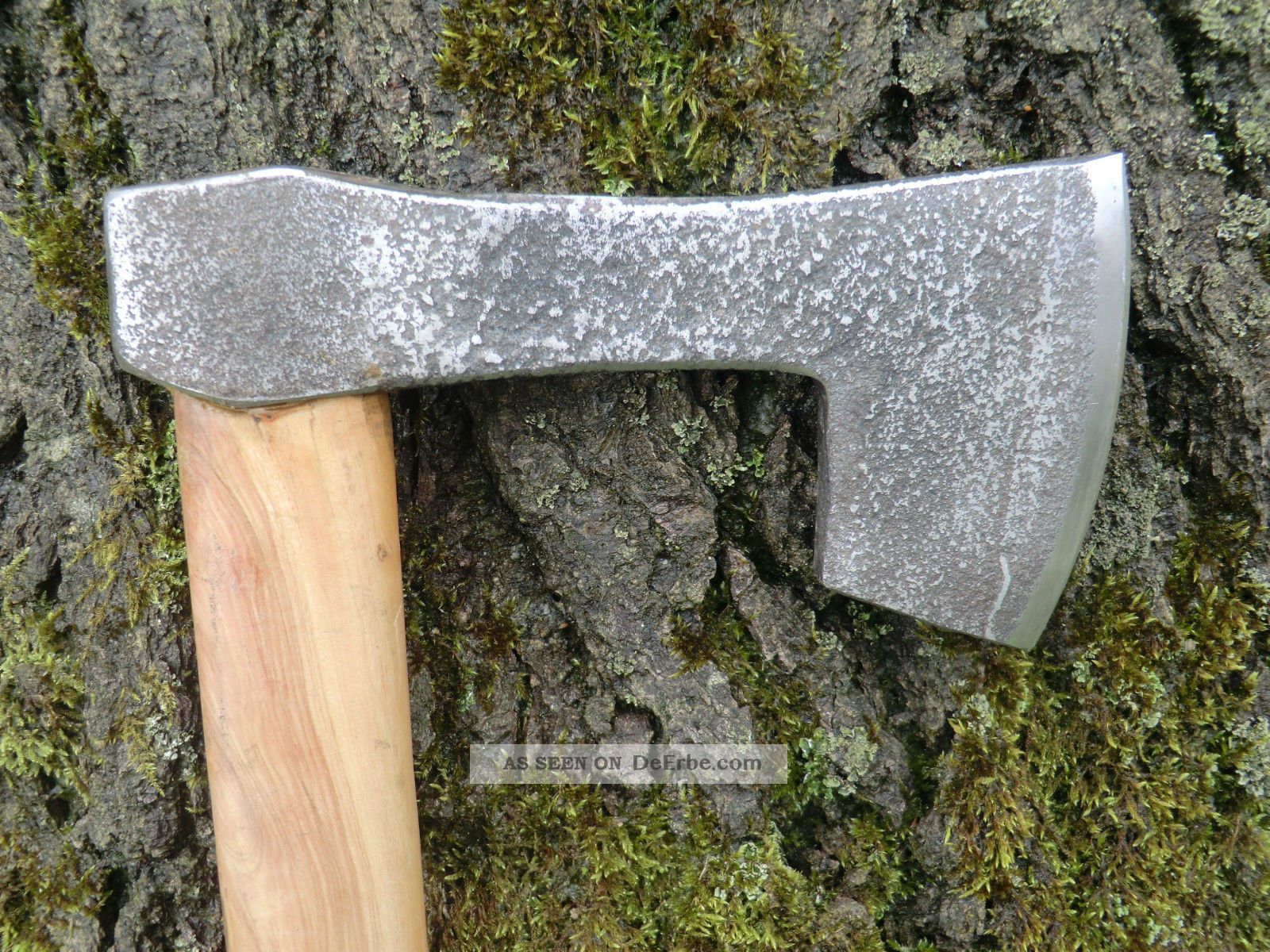 Große Rustikale Axt Typ " Bartaxt " Handgefertigt ;wikinger; Mittelalter; Kelten