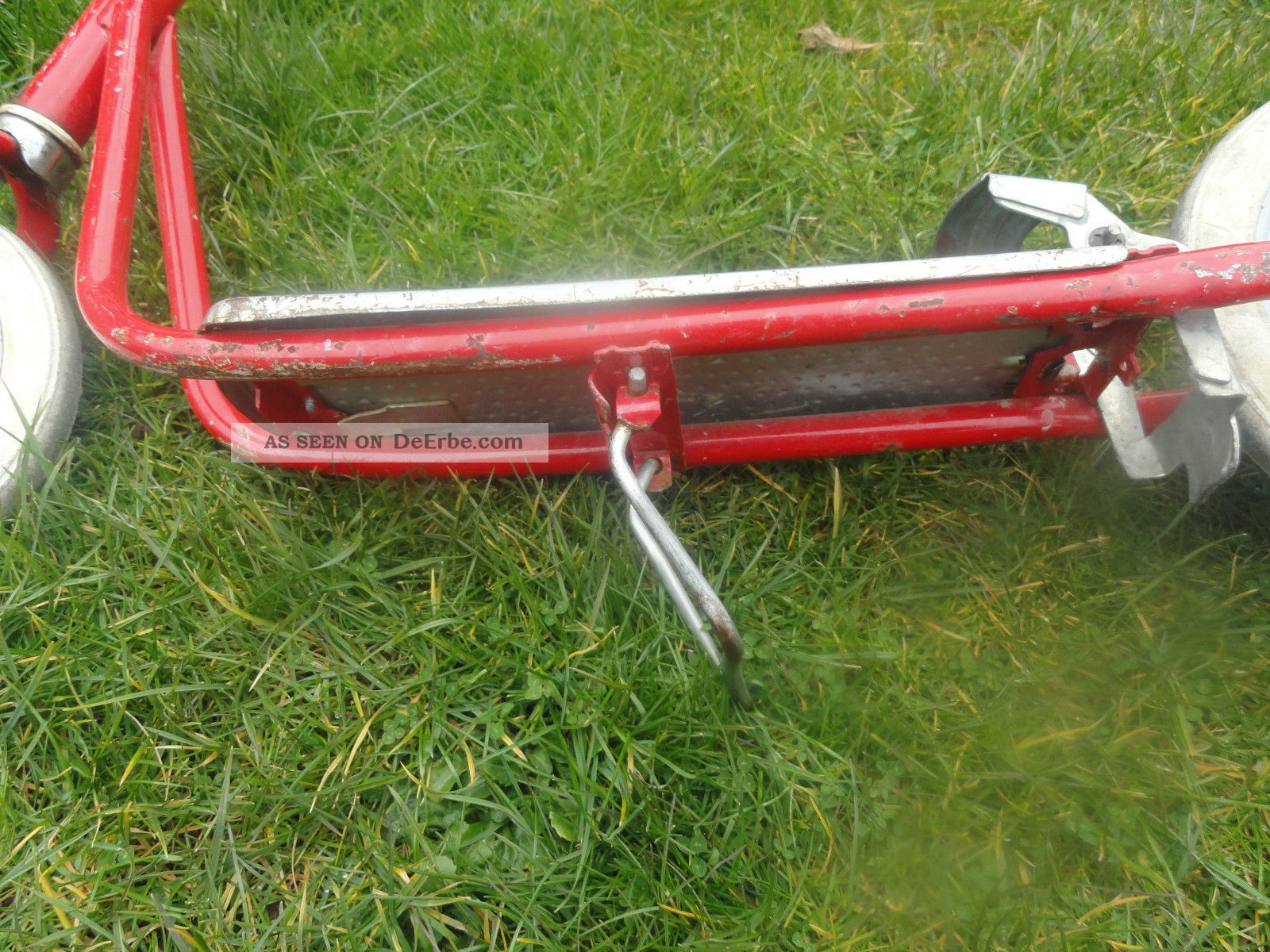 Alter Tretroller Blechroller Kinderroller Spielzeug