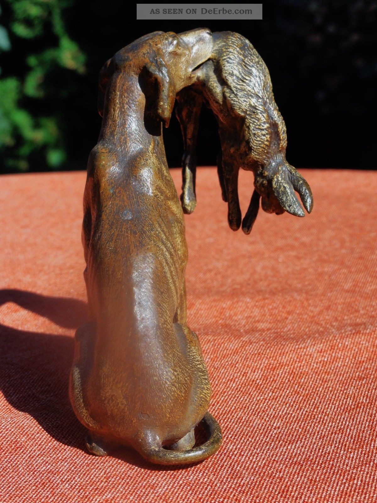 Große Sehr Schöne Alte Sehr Massive Wiener Bronze, Jagdhund Mit Hase ...